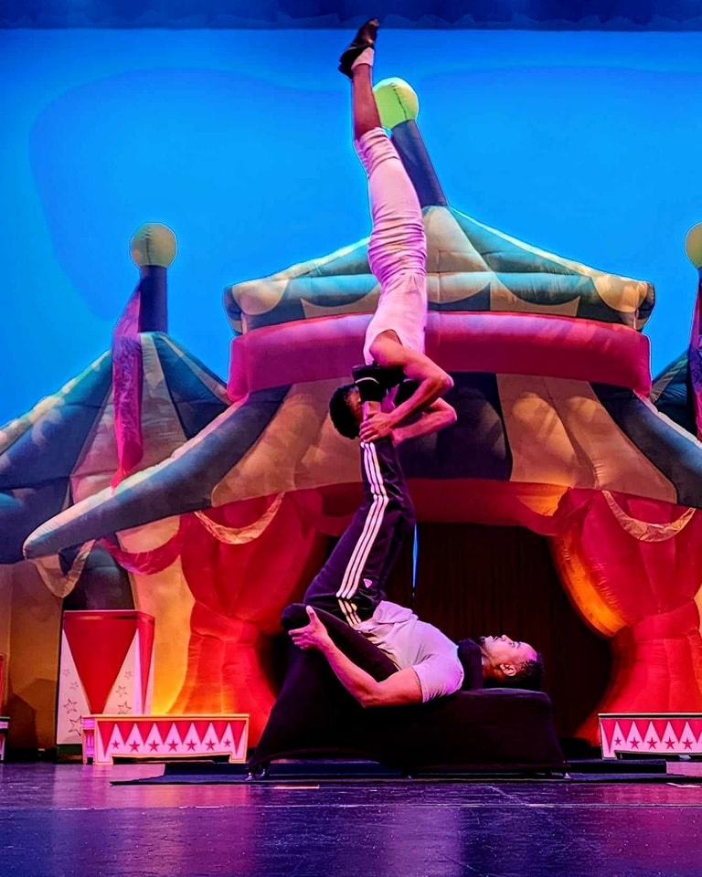 Step Right Up to Elmo’s Circus Dream – A Spectacle for the Whole Family ...