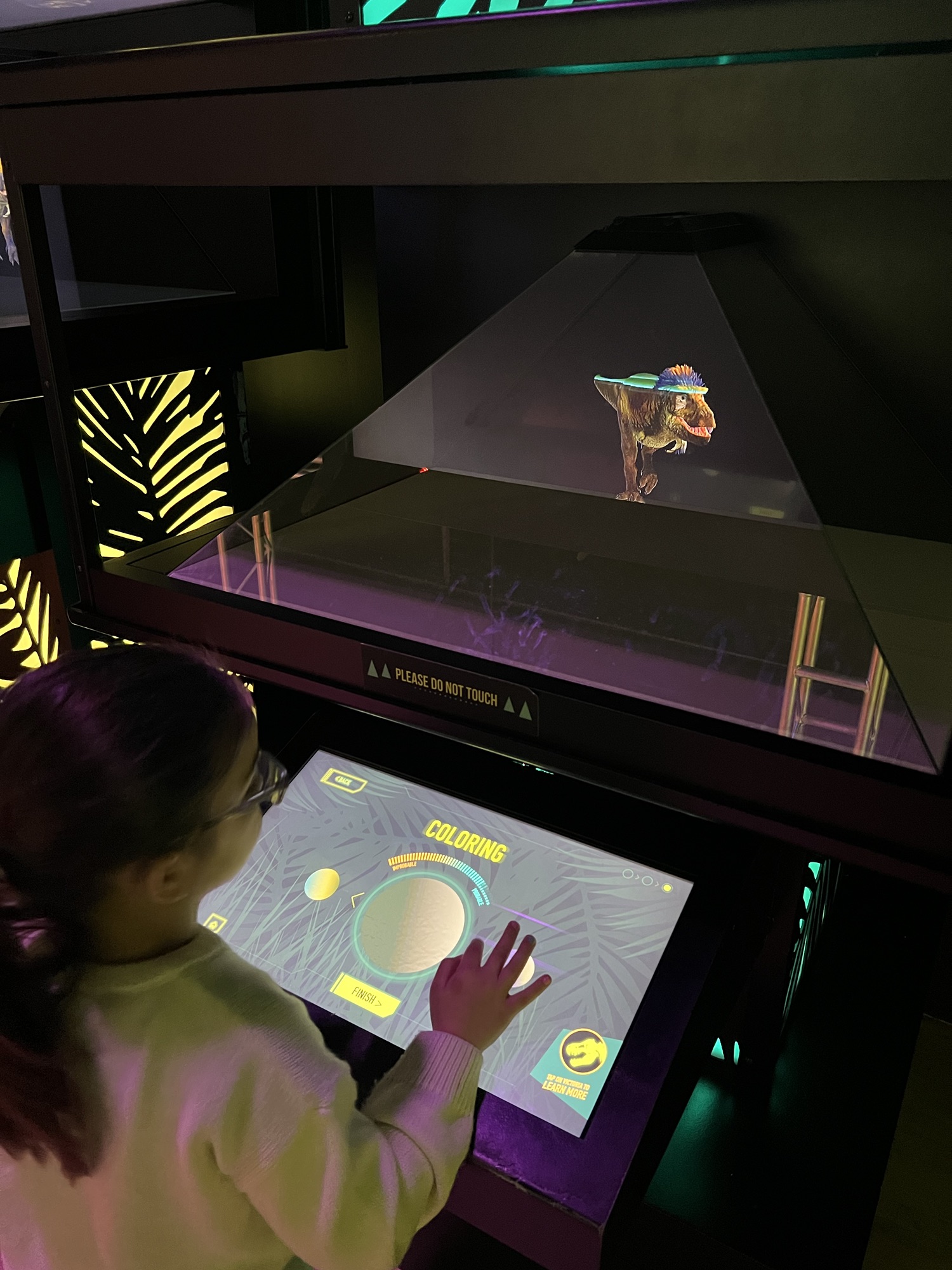 Victoria the T. Rex – Melbourne with Kidz (MWK)